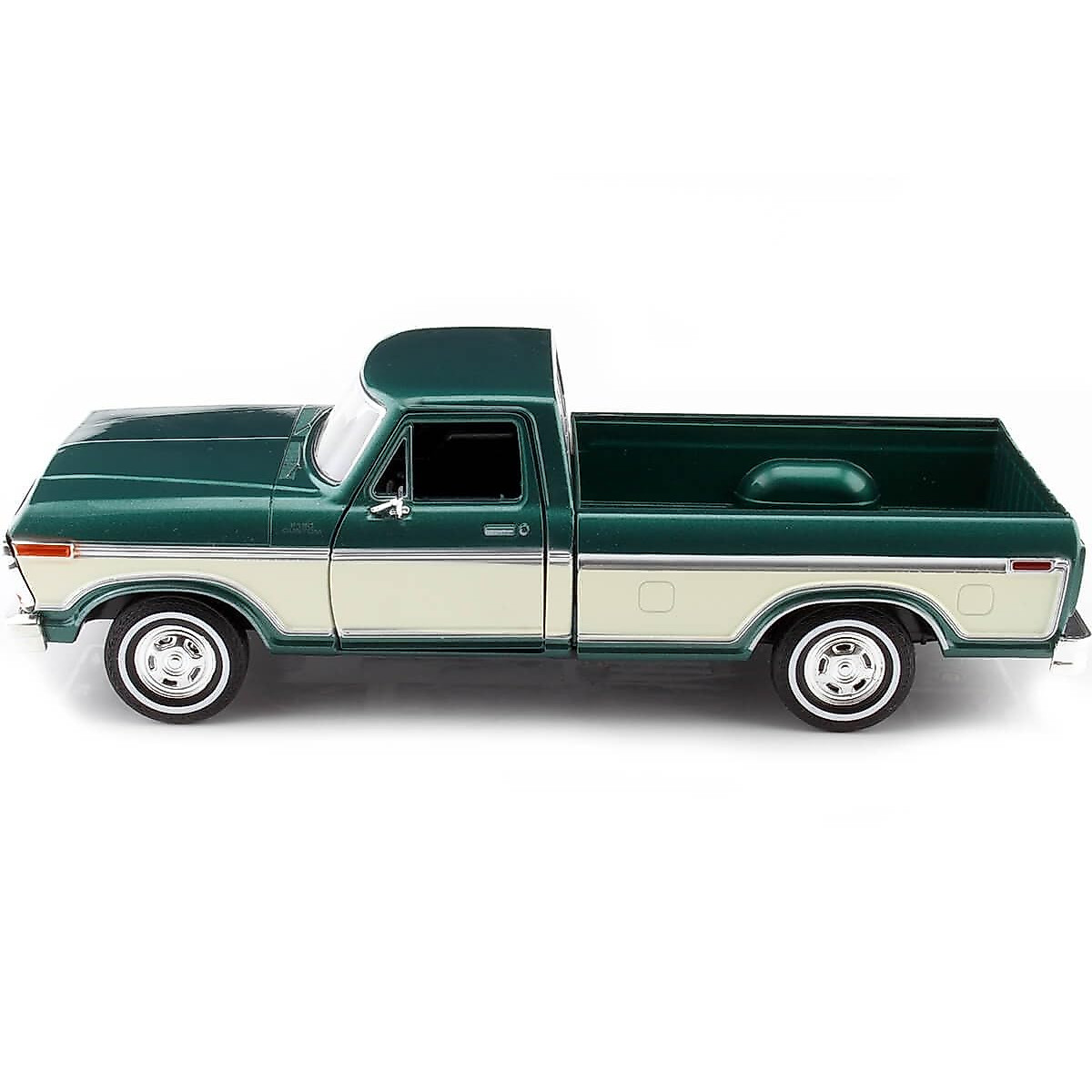Motormax 1:24 1979 Ford F-150 Pickup Truck