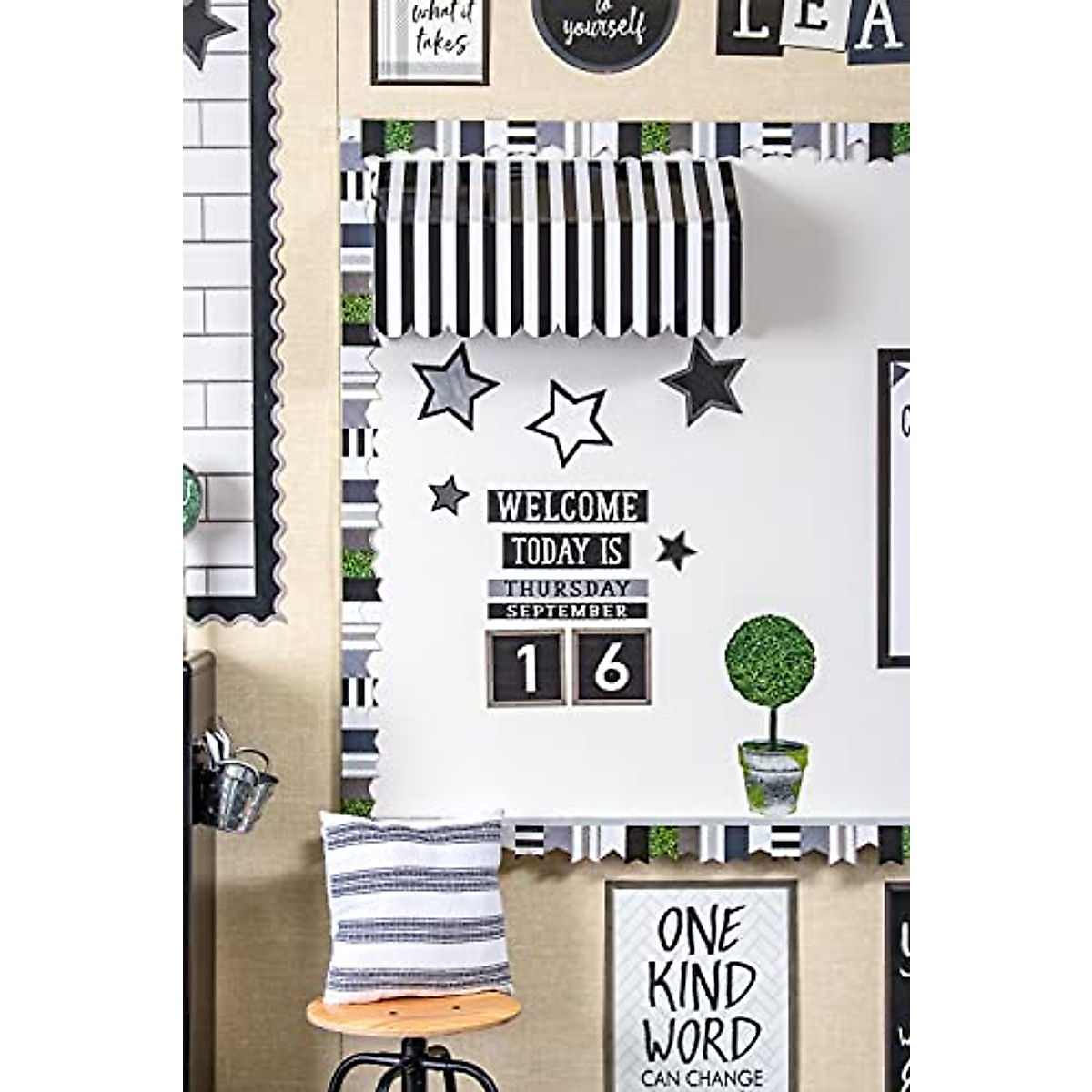 Teacher Created Resources Black & White Stripes Awning (TCR77505)