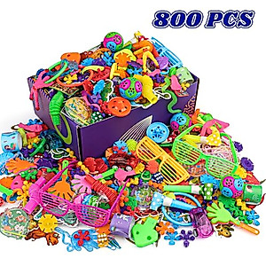 Amy&Benton 800PCS Classroom Treasure Box Prizes Kids Birthday Party Favors Goody Bag Fillers Kid Carnival Prizes Box Toys Assortment Treasure Chest Toys Assorted Pinata Filler