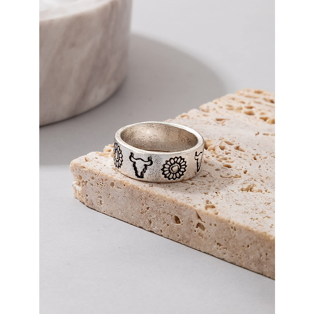 rings for women Cattle & Flower Detail Ring
