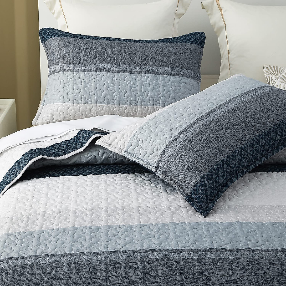 DURLENGEN Quilt Set California King Size 3Pcs, Blue & Navy Striped Patchwork Pattern All Season Lightweight Coverlet Sets(Cal King 112x104, Blue Patchwork)