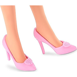 Barbie The Movie Doll, Margot Robbie as Barbie, Collectible Doll Wearing Pink and White Gingham Dress with Daisy Chain Necklace for 6 years and up