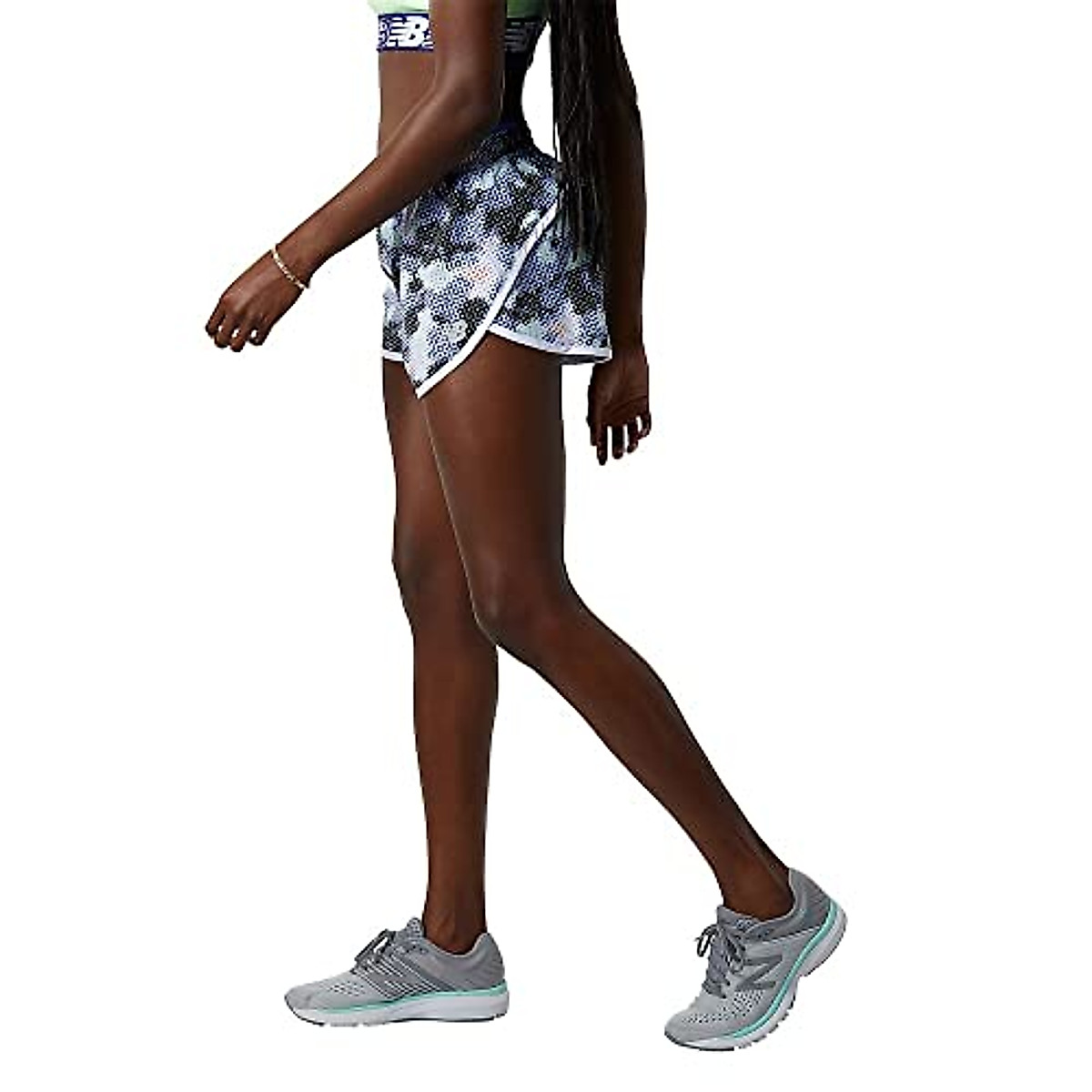 New Balance Women's Accelerate 2.5 Inch Short, Aura Print, Small
