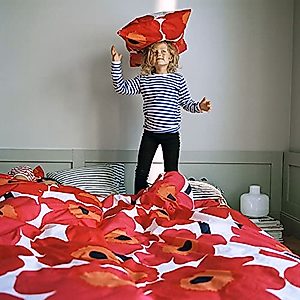 Marimekko - Queen Comforter Set, Cotton Bedding with Matching Shams, Lightweight Home Decor for All Seasons (Unikko Red, Queen)