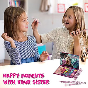 Barbie - Townley Girl 35-Well Eyeshadow Palette, Shimmery and Opaque Colors, Pigmented Blendable, 8 Application Brushes Non-Toxic 8+, Perfect for Parties, Sleepovers & Makeovers