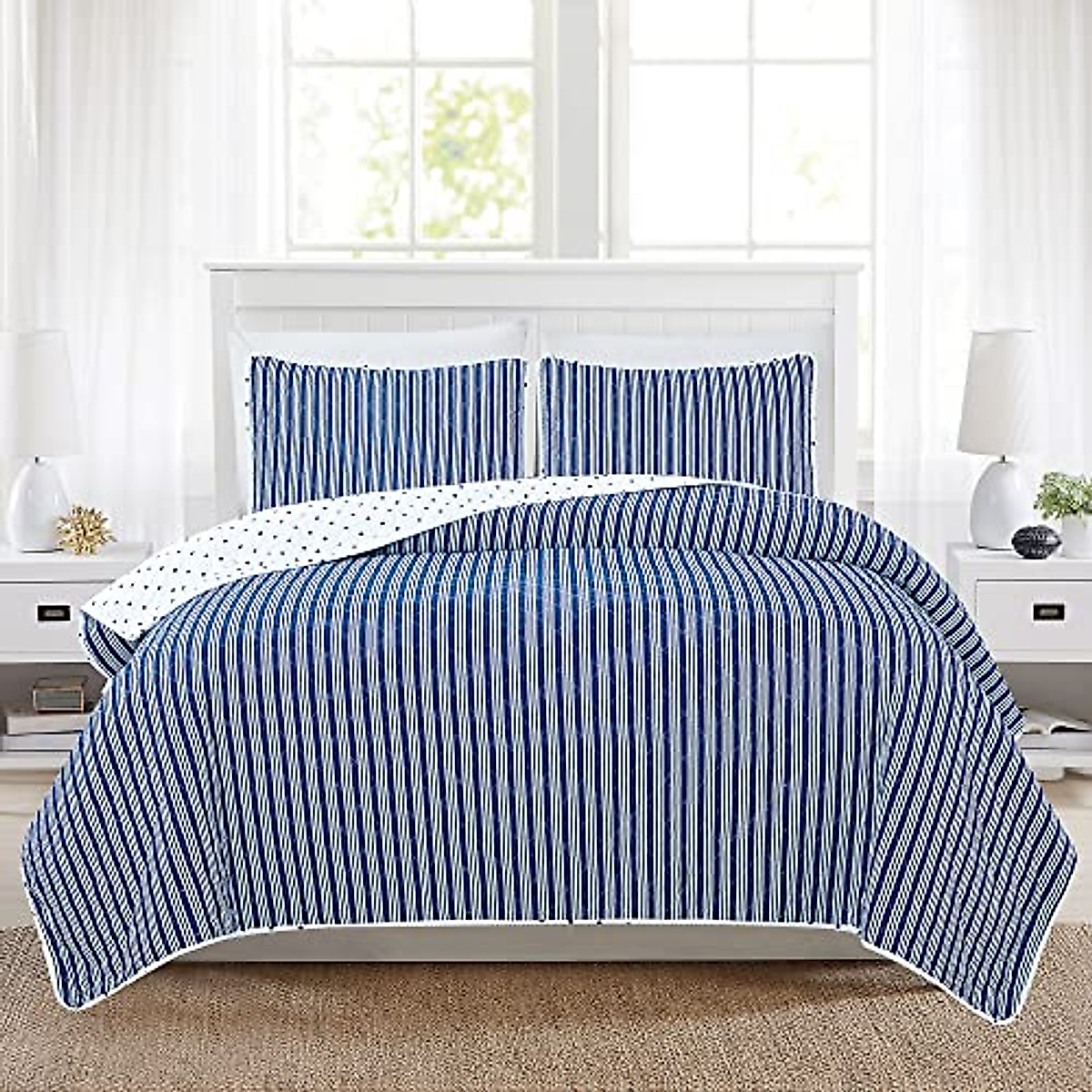Market & Place 2 Piece Reversible Quilt Set with Sham | All-Season Soft & Lightweight Bedspread with Modern Striped Pattern | Nora Collection (Twin, White/Navy)