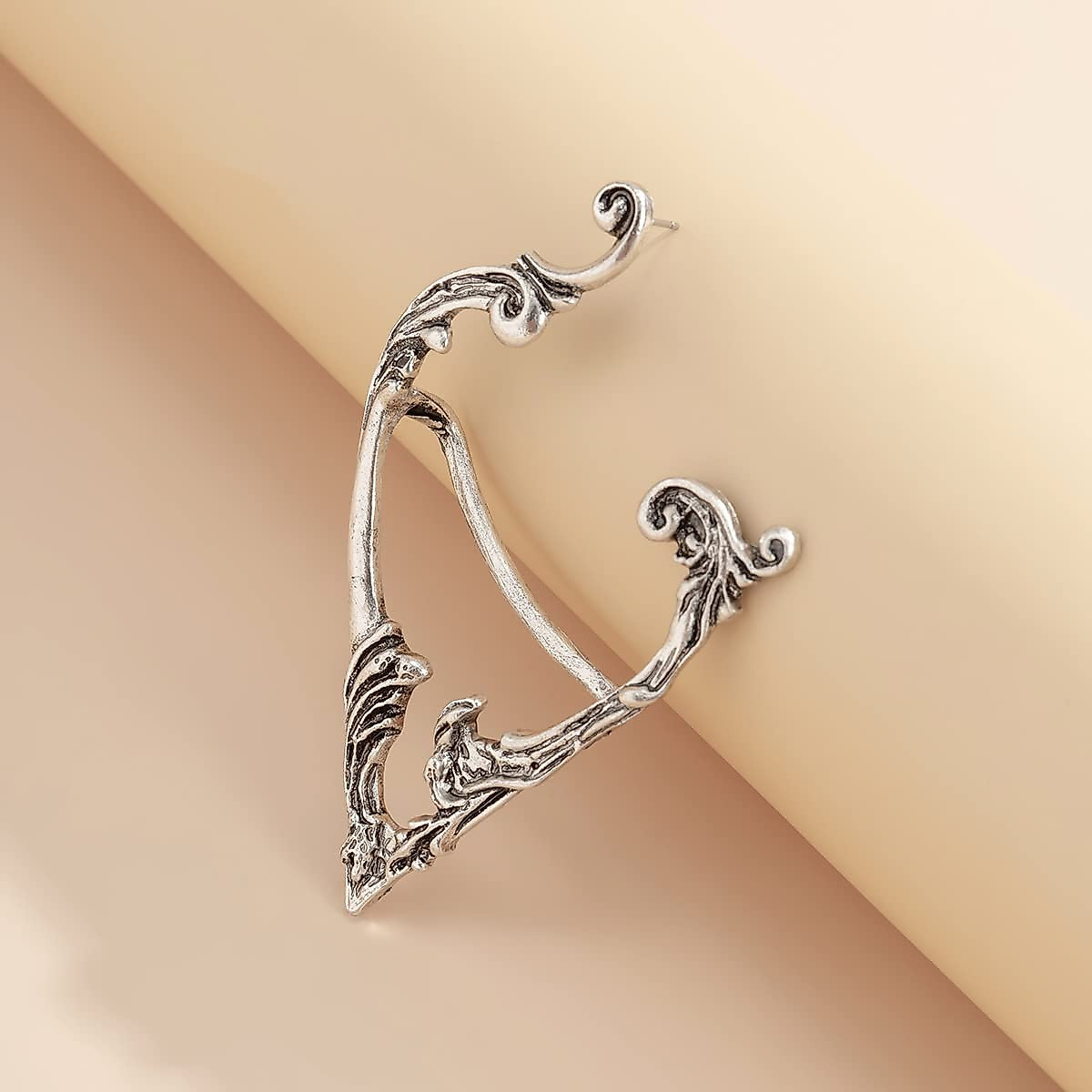 Asphinien Gothic Elves Ear Cuff 2pcs Piercing Cartilage Climber Ear Wrap Retro Silver Stud Earrings Punk Hip Hop Clip on Statement Earrings Gift for Women