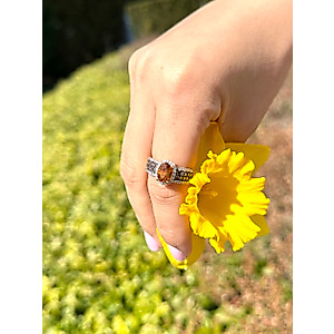 LE VIAN 14K Yellow Gold Oval Citrine & 1/2 Cttw White/Chocolate Diamond Engagement Ring (H-I & Fancy Brown Color, SI1-SI2 Clarity)- Size 7