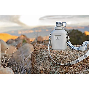 Stanley Legendary Classic Canteen Water Bottle - 1.1 QT - Stainless Steel Canteen with Strap and Leakproof Lid - Dishwasher Safe and BPA-Free