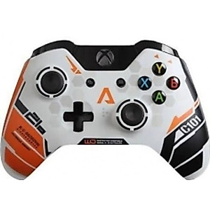 Titanfall Limited Edition Xbox One Wireless Controller (Xbox One) US Version