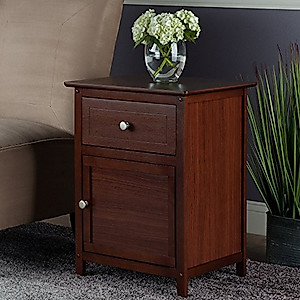 Winsome Wood Eugene Accent Table, Walnut