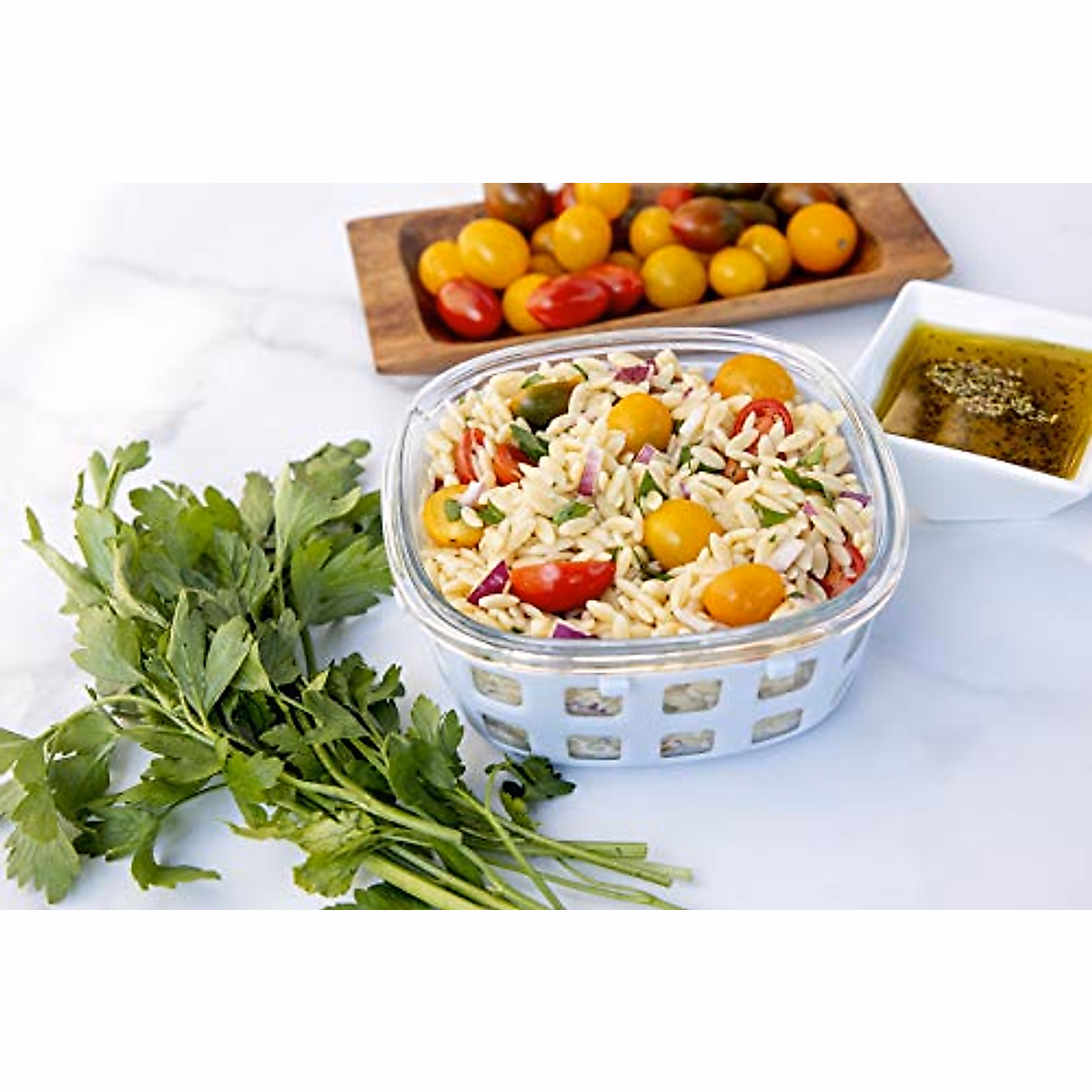 Ello Duraglass Meal Prep Container, 4 Cup- Glass Food Storage Container with Silicone Sleeve and Airtight BPA-Free Plastic Lid, Dishwasher, Microwave, and Freezer Safe, Halogen Blue