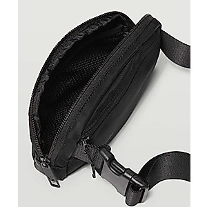 Lululemon Athletica Everywhere Belt Bag 1L (Asphalt Grey)