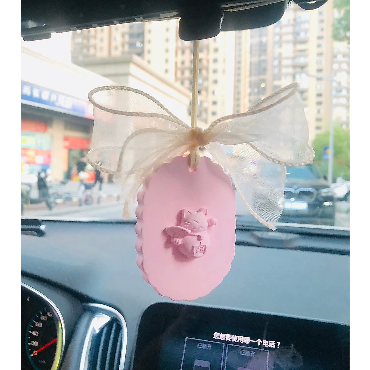 ITUBLE Pink Lucky Cat Car Rear View Mirror Hanging Accessories Interior For Women Girls Girly Car Charms Decorations for Automotive Rearview Mirrors Decorative Hanging Ornaments Cute Car Pendant Decor