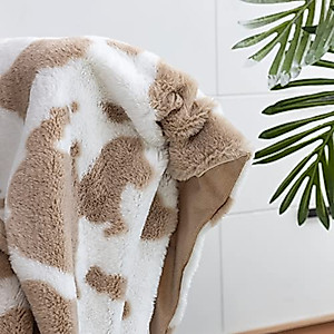 PAPER JAZZ Cartoon Cow Print Blanket, Soft Flannel Blanket Fleece Cute Cow Throw Blanket Lightweight Sofa Bed Travel Blankets for Baby Kids Adults Girls Boys Teens Gift (51x63inch, Khaki Cow)