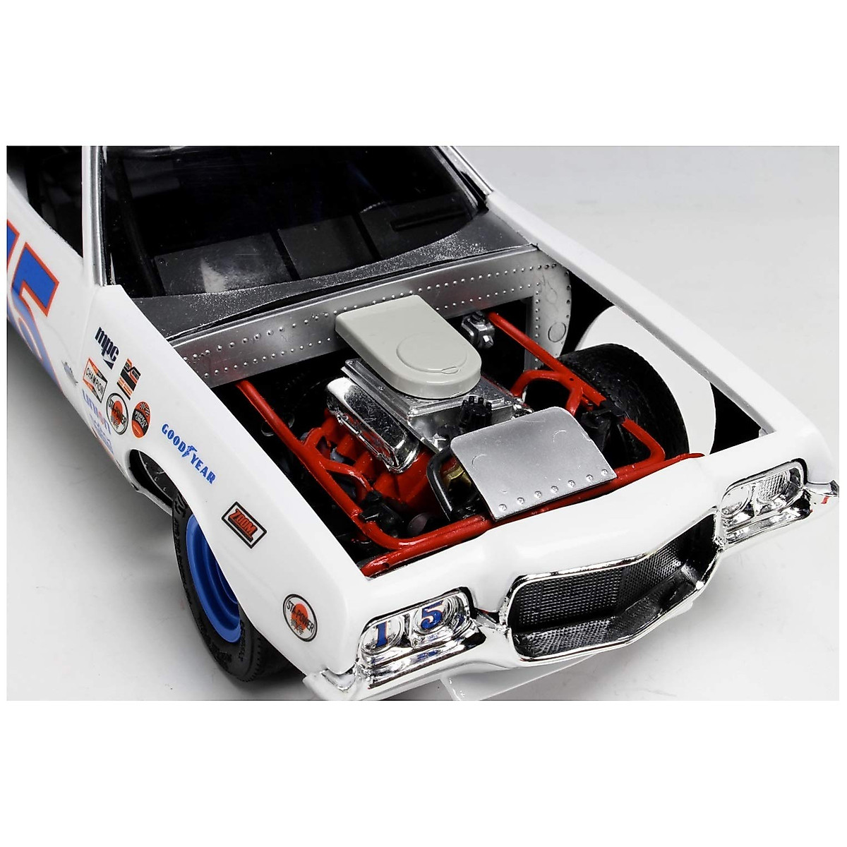 C.P.M. MPC MPC839 1:25 Scale Bobby Isaac Ford Torino Stock Car Model Kit