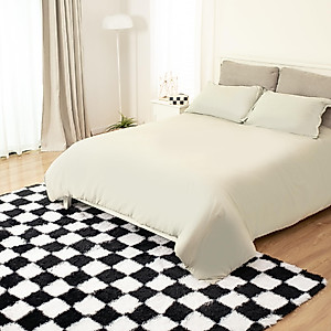 Super Soft Rug for Bedroom, 5x7 Ft Black and White Area Rug Classic Checkered Shaggy Rug Anti-Skid High Pile Soft Fluffy Rug Fuzzy Carpet for Living Room Bedroom Kids Room Nursery, Dorm Home Decor