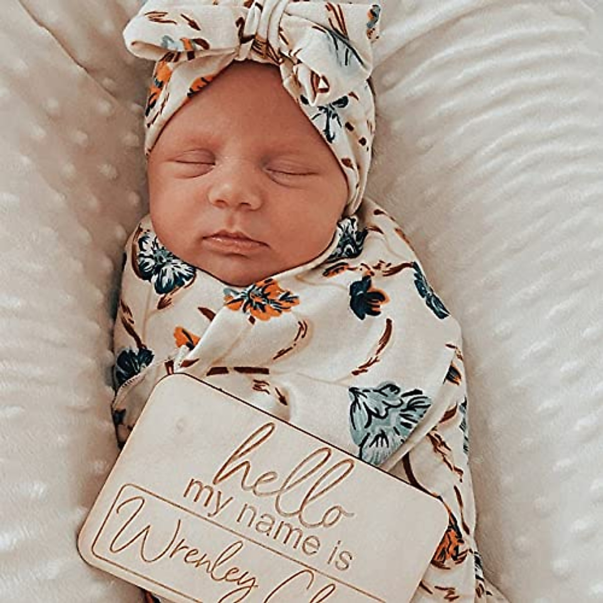 Custom Baby Name Sign Hospital Welcome 3D Hello Name Announcement Plaque Laser Cut Wood Photo Prop Sign Design Trendy