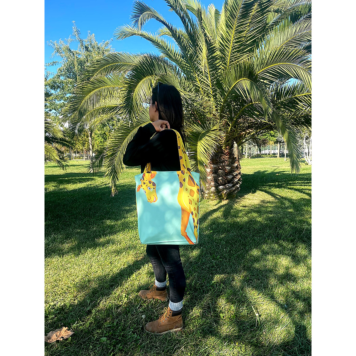 Giraffe Gifts for Women - Funny Giraffe Decor - Giraffe Lover Gift Bag for Women - Canvas Reusable Large Halloween Tote Bag for Grocery Shopping Beach - Book Tote Bag - Teacher Tote (Green - Giraffe)