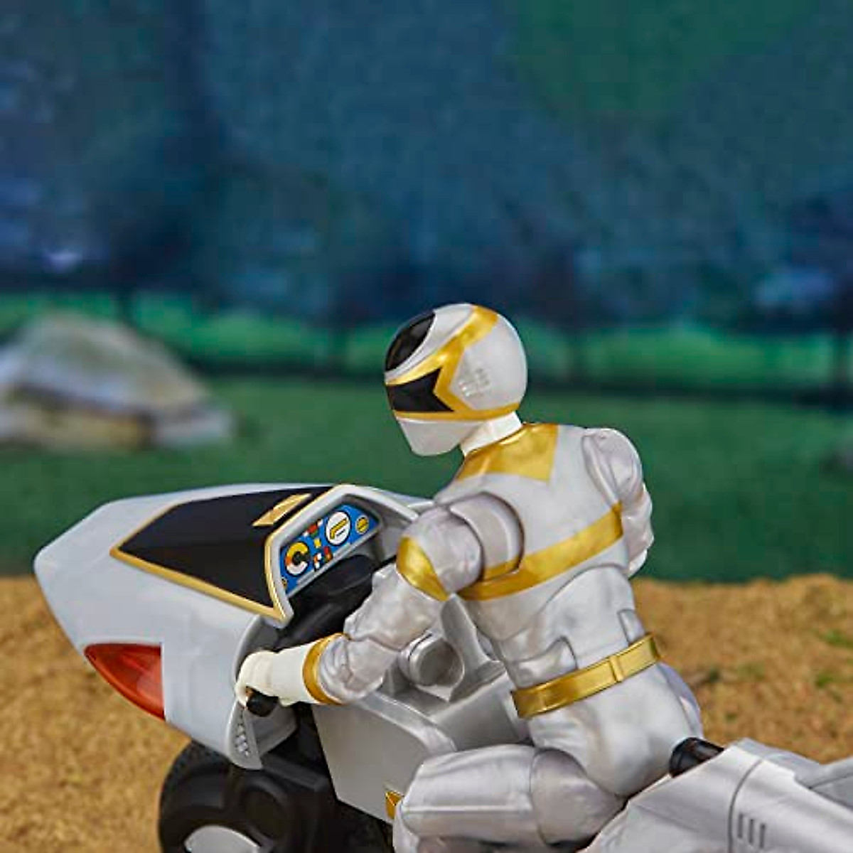 Power Rangers Lightning Collection in Space Silver Ranger 6-inch Action Figure, Toys and Action Figures for Kids Ages 4 and Up