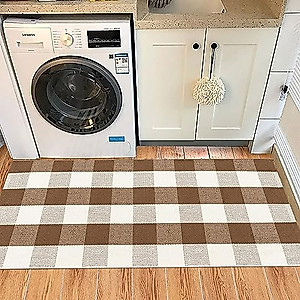 Buffalo Plaid Outdoor Rug Doormat Farmhouse Checkered Front Porch Rug Machine Washable Woven Cotton Layered Door Mats for Indoor Entryway Kitchen Bedroom (24"x51", Coffee and White)
