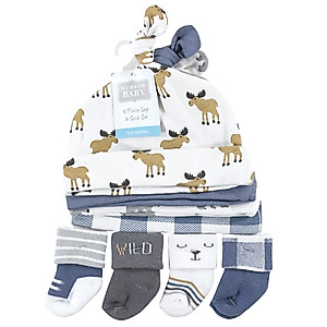 Hudson Baby Unisex Baby Cap and Socks Set, Woodland, 0-9 Months