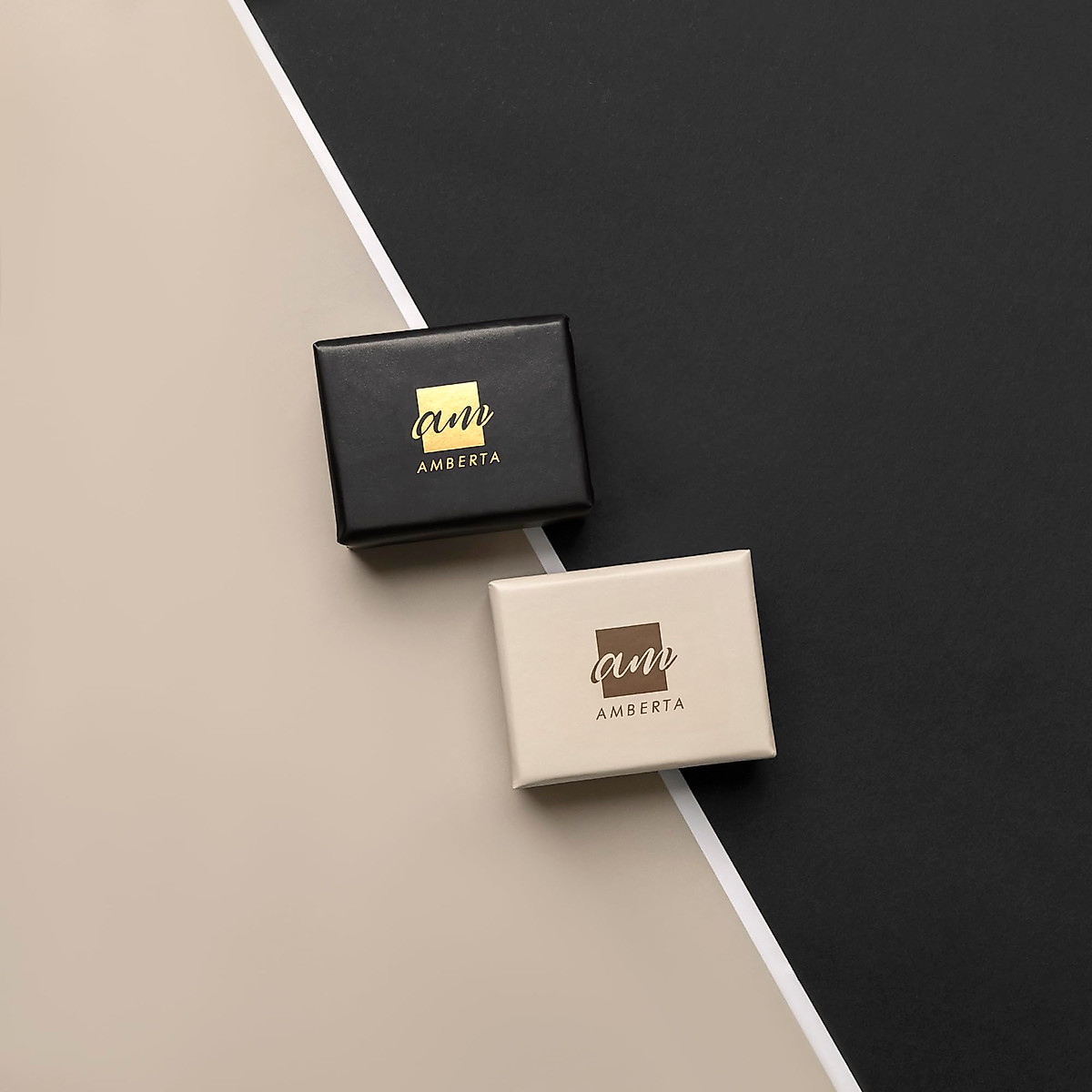 Amberta Women's 925 Sterling Silver Hammered Ring: Size 8.5