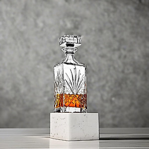 Godinger Dublin Whiskey Decanter.