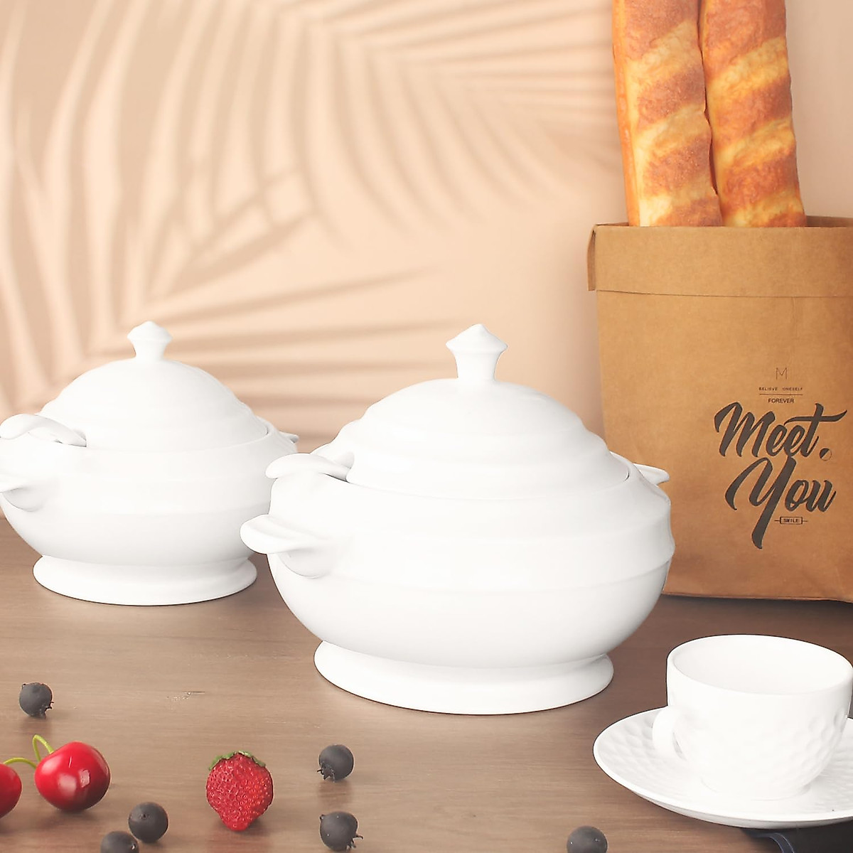 jinsongdafa Casserole Dish with Serving Handle, Soup pot 1.6-quart, French White Ceramic Tureen with Lid and Ladle, for Dinner and Party, Microwave, Dishwasher, Oven Safe 10.2 Inch