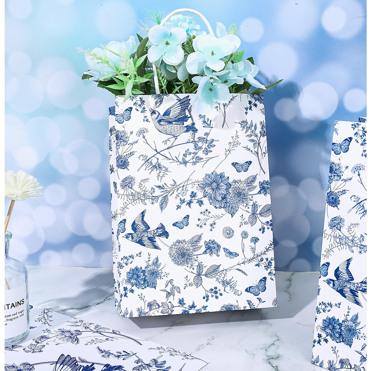 AnyDesign 16Pcs Floral Paper Gift Bags Blue White Party Bags with Handles Chinoiserie Hydrangea Branches Decorative Packaging Bags for Wedding Birthday Party Supply