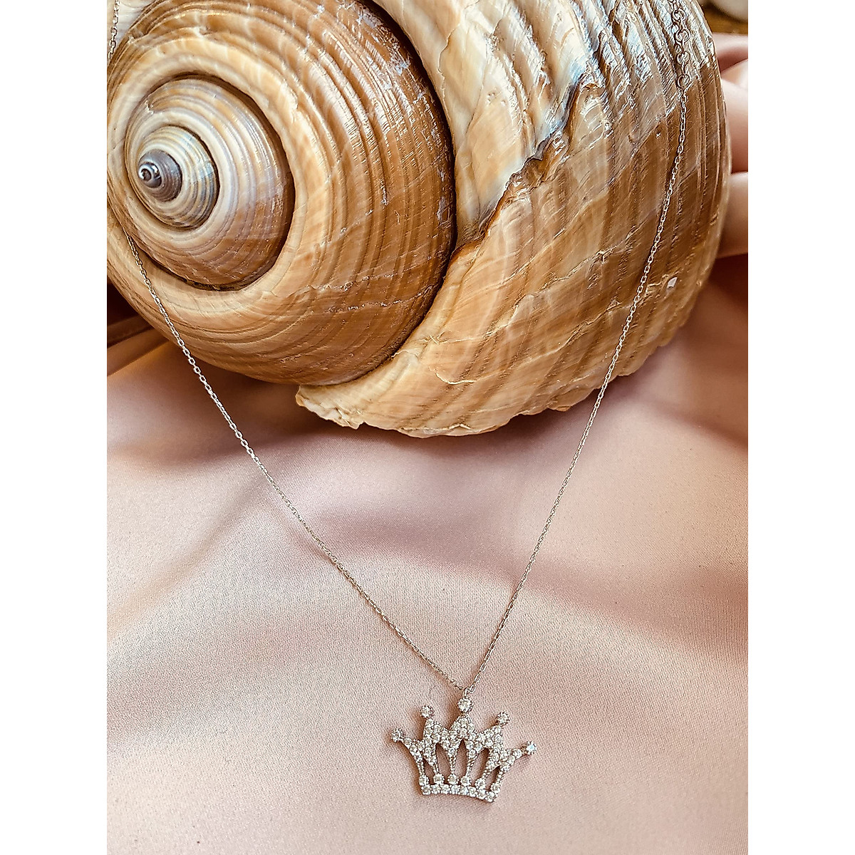 Queen Crown 925 Sterling Silver Pendant Necklace (Sterling Silver)