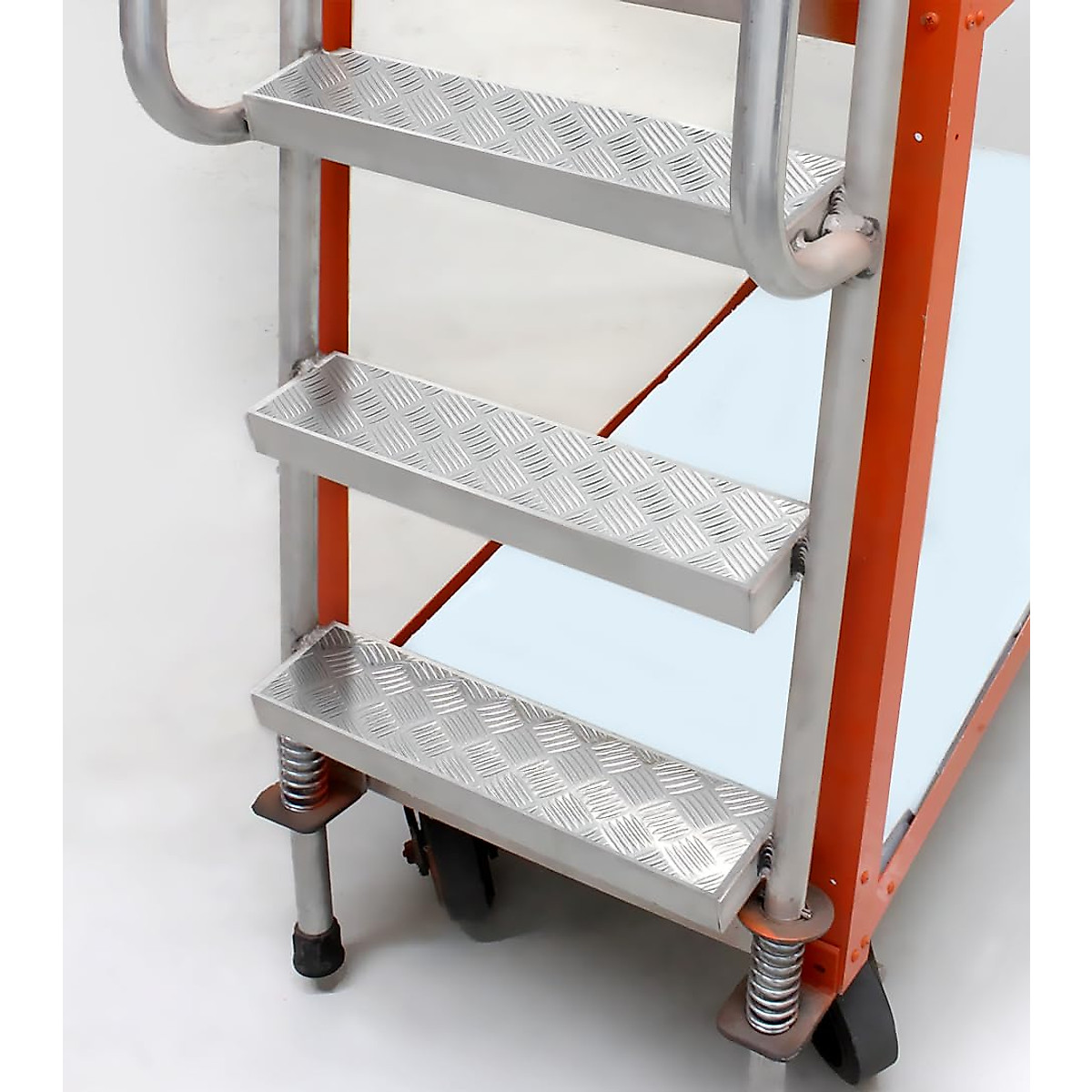 Industrial Utility Diamond Plate Metallic Chrome Finish Vinyl Wrap Silver 17.8 Inches x 6.5 Feet Sheet Adhesive Roll for Shelves Walls Flooring