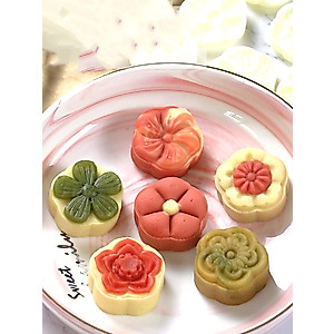 Mooncake Molds Set, Mid-Autumn Festival Hand-Pressure Moon Cake maker 6 pcs for baking, DIY Hand Press Cookie Stamps Pastry Tool(1 Mold, 6 Stamps). (50G)