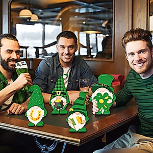 4 Pieces St. Patrick's Day Table Sign Lucky Gnome Wooden Tabletop Decoration Happy St Patricks Day Wood Decor Irish Tiered Tray Décor for St. Patrick's Day Party Table Ornaments