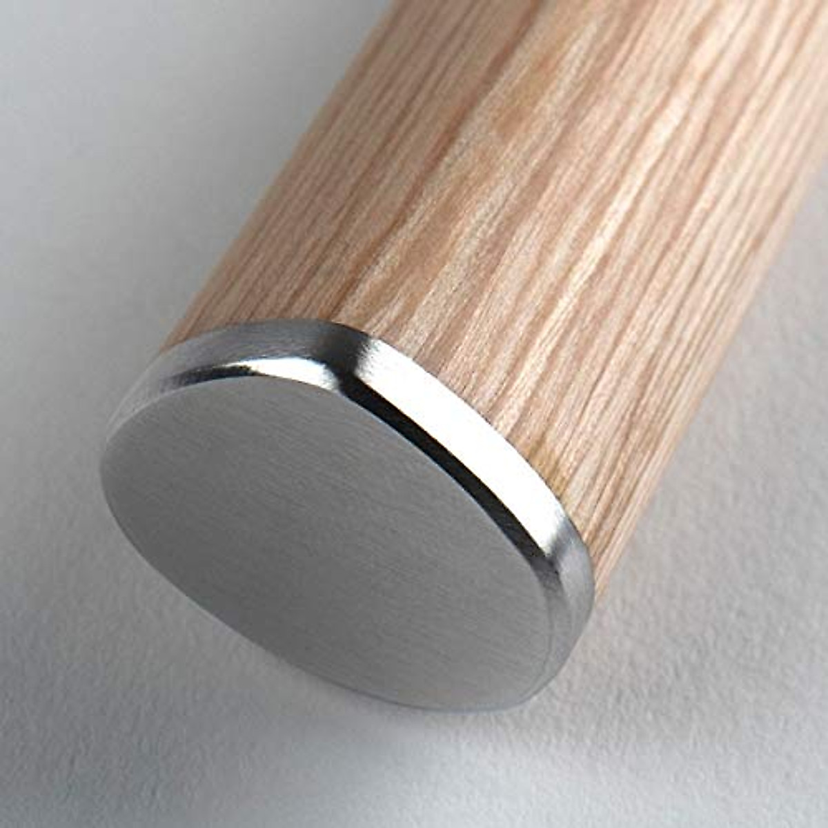 Shun Cutlery Classic Blonde Chef's Knife 8”, Thin, Light Kitchen Knife, Ideal for All-Around Food Preparation, Authentic, Handcrafted Japanese, Professional Chef Knife