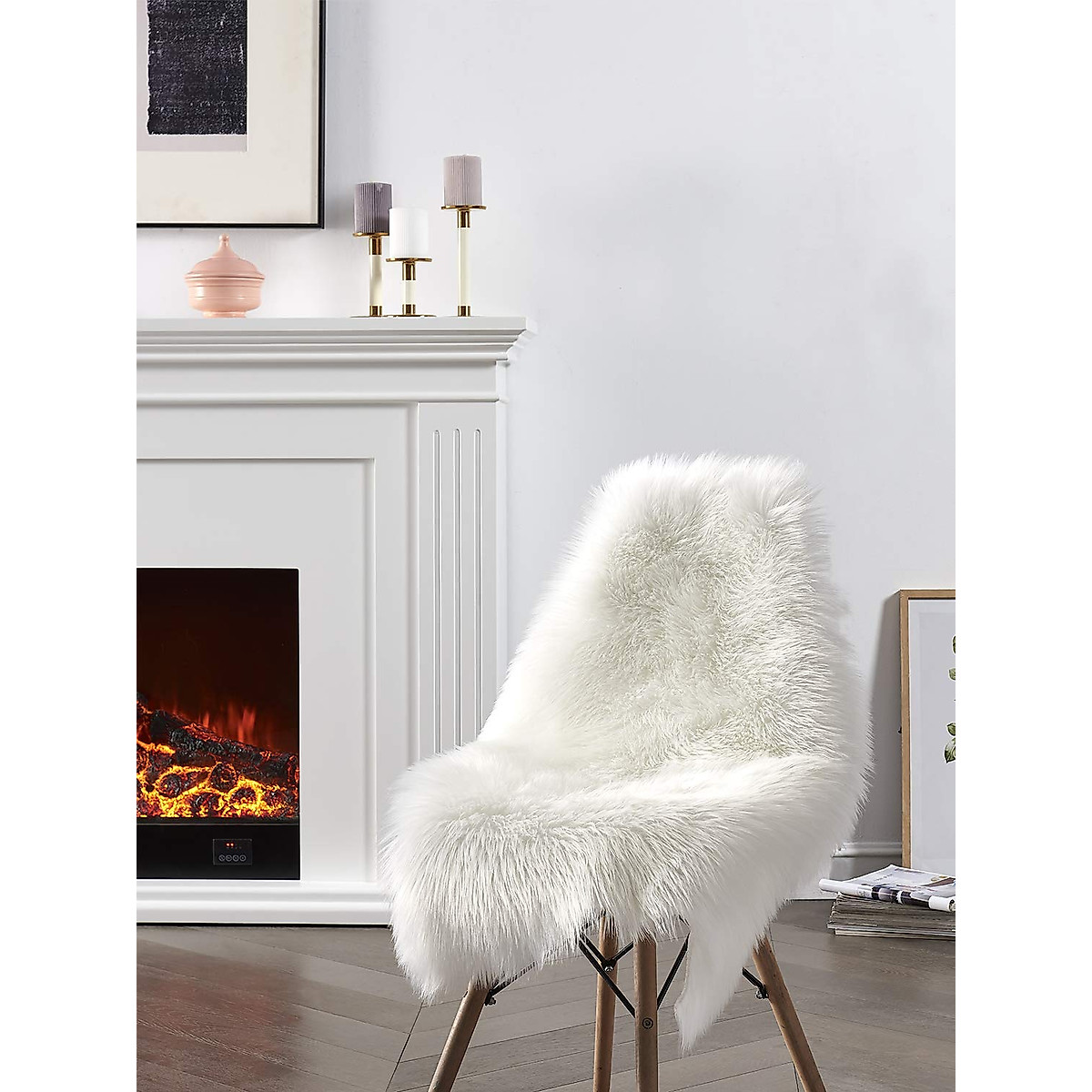 SERISSA Faux Sheepskin Fur Area Rug White Fur Chair Cover Seat Pad Small Fuzzy Rug for Bedroom Floor Sofa Living Room Decor 2x3 Feet