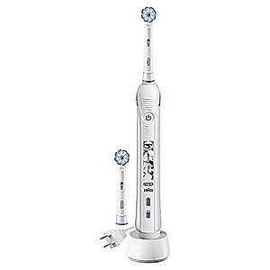 Oral-B Kids Electric Toothbrush with Replacement Brush Heads, Featuring Star Wars, for Kids 6+