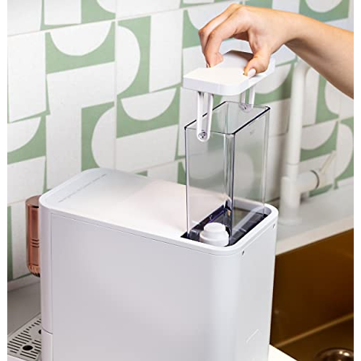 Café Affetto Automatic Espresso Machine | Brew in 90 Seconds | 20 Bar Pump Pressure for Balanced Extraction | Five Adjustable Grind Size Levels | WiFi Connected for Drink Customization | Matte White