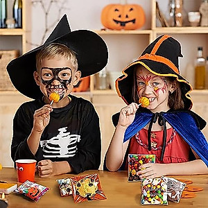 Hfpengzan 300 Pcs Halloween Cellophane Candy Bags,Self Adhesive Clear Cookie Treat Bags for Kids Halloween Party Favor Supplies