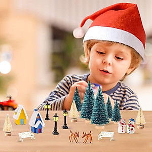 KUUQA Mini Christmas Trees Bottle Brush Trees with Snowmen Reindeer, 31Pcs Christmas Village Sets Village Accessories Ornaments for Christmas Decorations Indoor Village Display Platforms Winter Decor