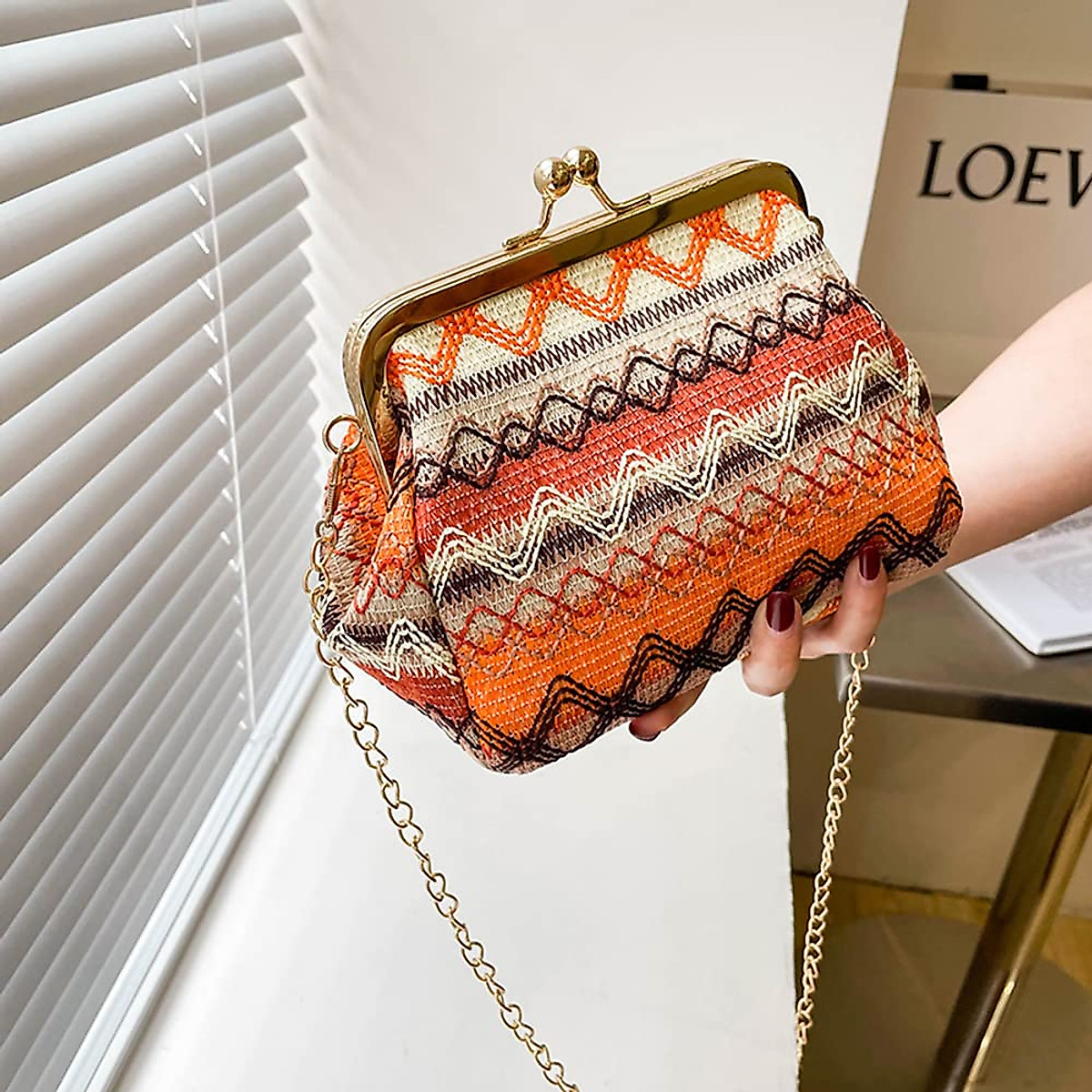 Aktudy Fashion Women Straw Woven Shoulder Bag Summer Beach Vacation Chain Lock Handbags Ladies Crossbody Messenger Bag