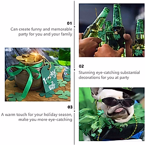 St Patrick's Day 26 Pcs Shamrocks Ornament 2 Pcs Good Luck Clover Banner Hanging Bauble Trefoil Pendant Decoration for Irish Home Garden Party Feast Green Decor