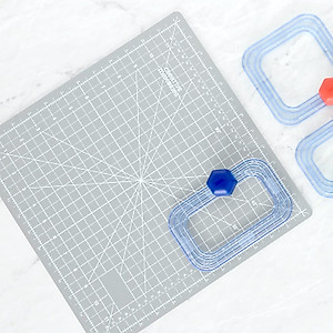 13x13 Custom Cutting System Mat Self Healing by Creative Memories