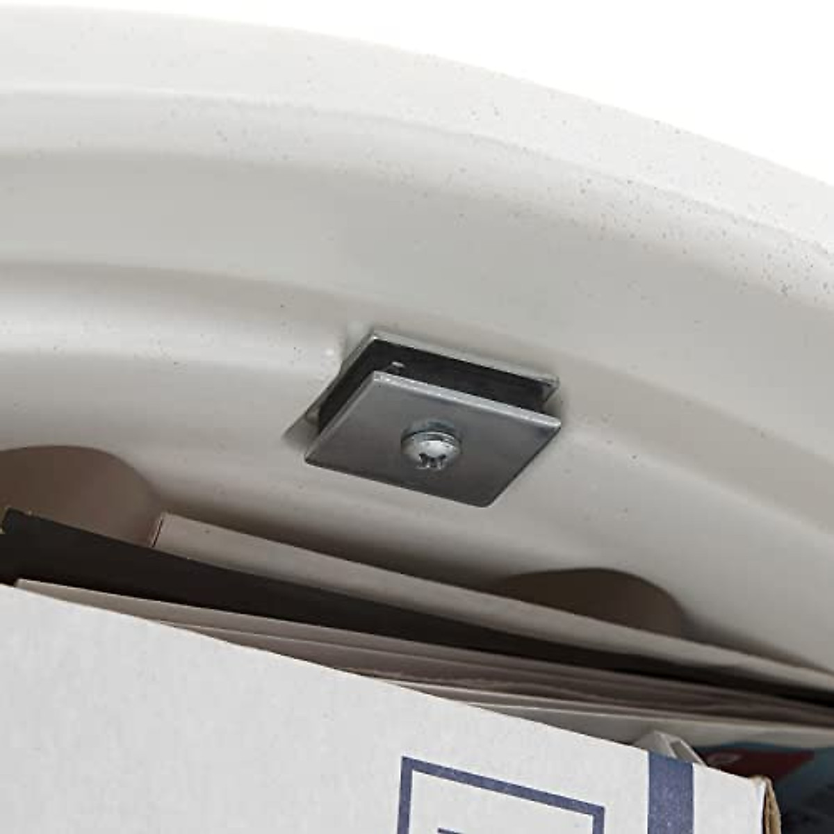 Step2 Town-to-Town XL Post-Mount Mailbox, Weather Resistant, Large Outdoor Mailboxes, Made of Durable Plastic, Easy to Install, USPS T4 Sized Mailbox, Flag Included, Classic White