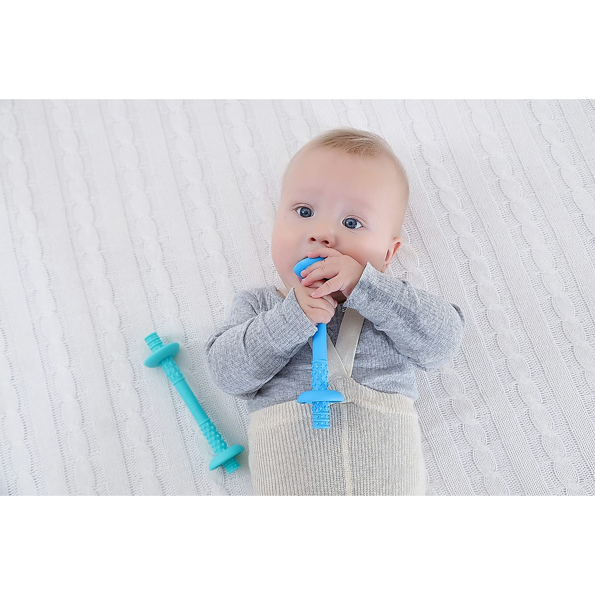 Giftty Teething Tube with Safety Shield Baby Hollow Teether Sensory Toys Gum Massager, Food-Grade Silicone for Infant 3-12 Months Boys Girls, 1 Pair with 4 Cleaning Brush Included (Emerald+Blue)