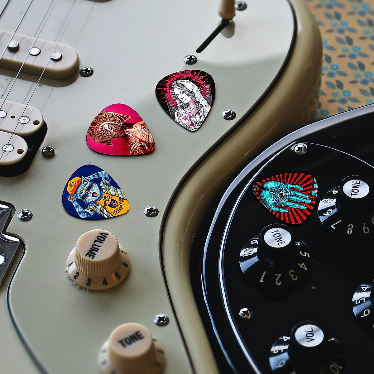 Guitar Picks,24 Pack Celluloid Thin, Medium, Heavy & Extra Heavy Picks with Tin Box,Unique Artistic Variety Pack Guitar Pick for Acoustic Guitar,Bass Guitar, Electric Guitar (Mix three)