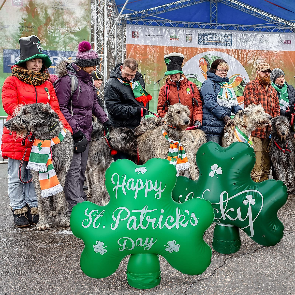 2 Pcs 24 Inch St Patricks Day Inflatable Decorations Inflatable Shamrock Outdoor Decoration Lucky Day Indoor Outdoor Blow Up Yard Garden Lawn Decor