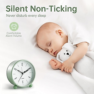 Analog Alarm Clock, 4 inch Super Silent Non Ticking Small Clock with Night Light, Battery Operated, Simply Design, for Bedroon, Bedside, Desk, (Green)