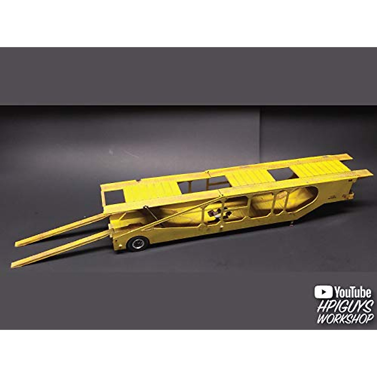 AMT 5-Car Haulaway Trailer 1/25th Scale Model Kit, White (AMT1193)