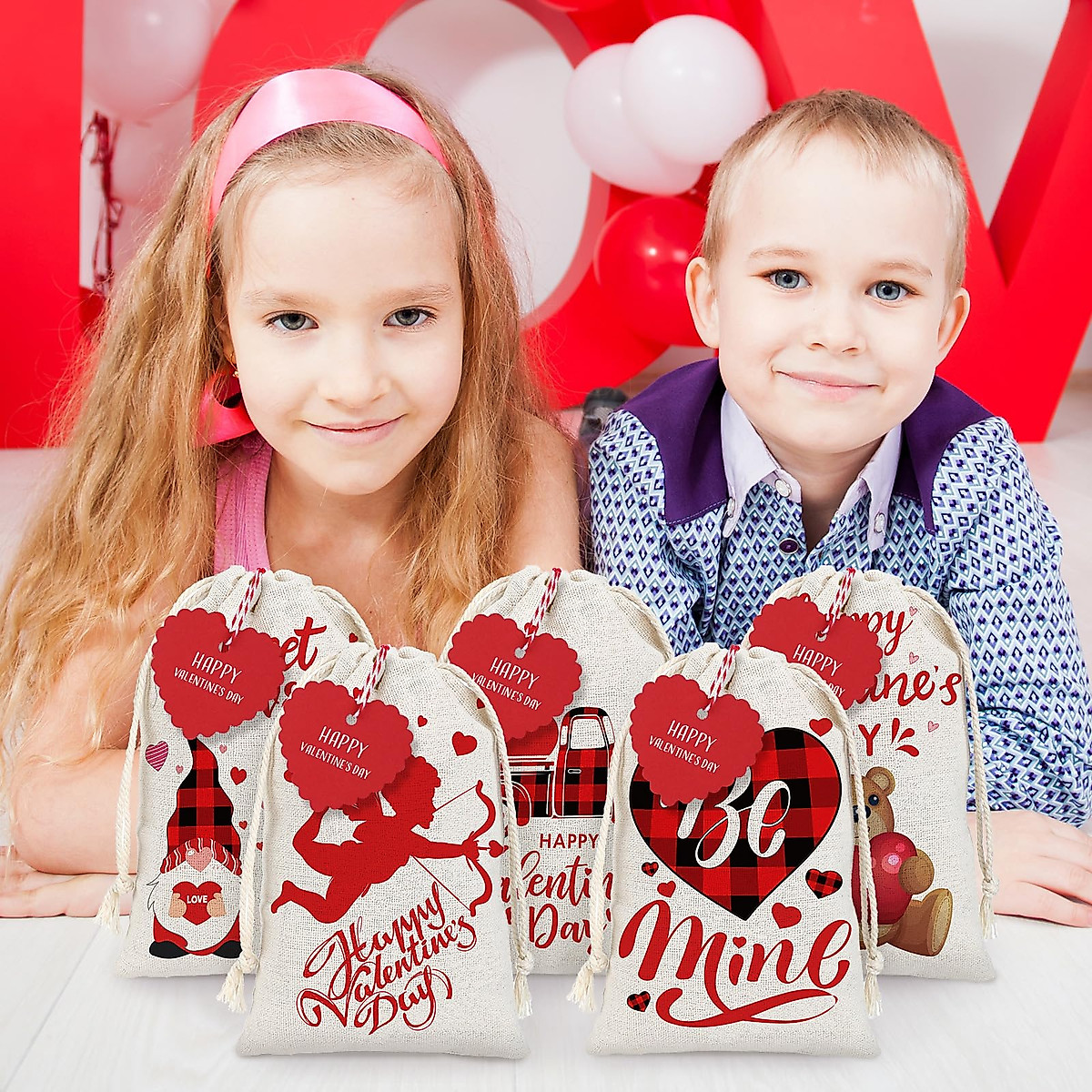 20 Pieces Valentine's Day Gift Bags with Drawstring Linen Cloth Candy Jewelry Pouches Sacks Small Muslin Bags with Heart Tag Labels for Valentine's Day Party Favors Wedding Bridal Shower (4 x 6 Inch)